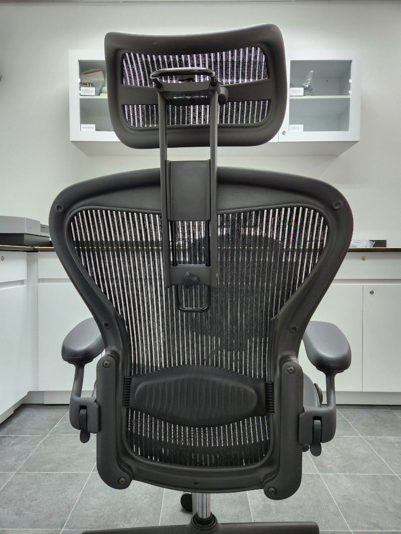 Herman Miller Aeron Classic Fully Loaded with Atlas Headrest, Furniture ...