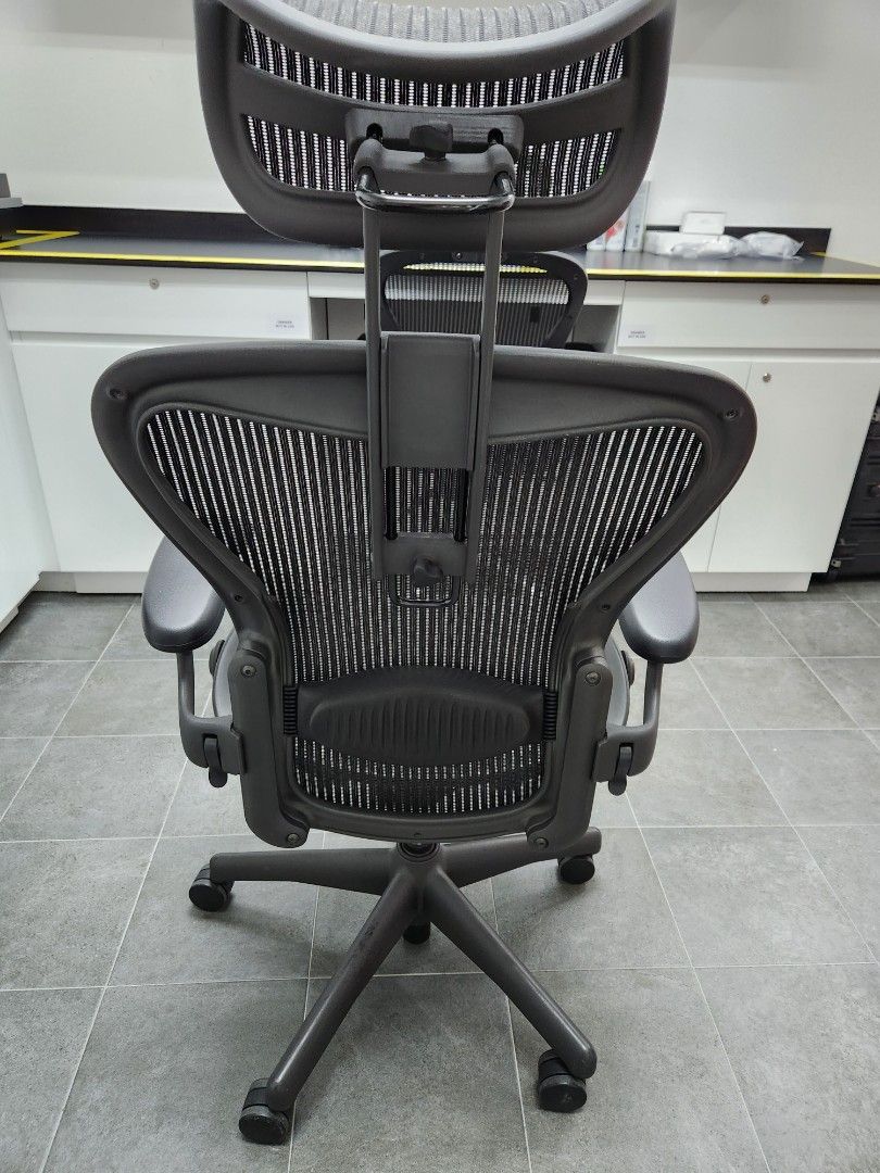 Herman Miller Aeron Classic Fully Loaded with Atlas Headrest, Furniture ...