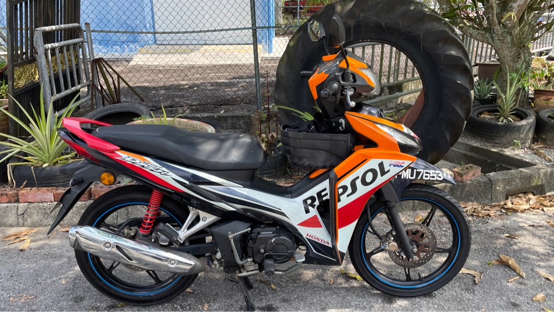 Honda Wave Dash Repsol 110cc, Motorbikes on Carousell