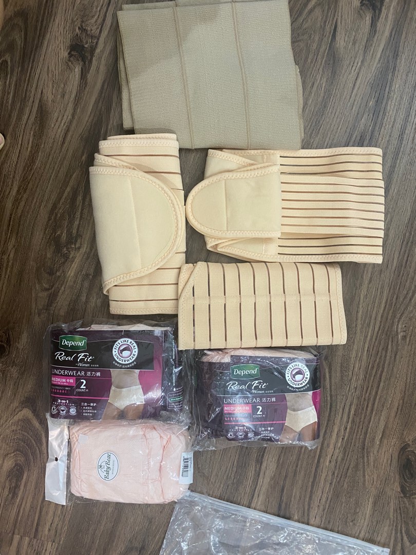 Hospital binder and disposable wearable pad, Babies & Kids, Maternity ...