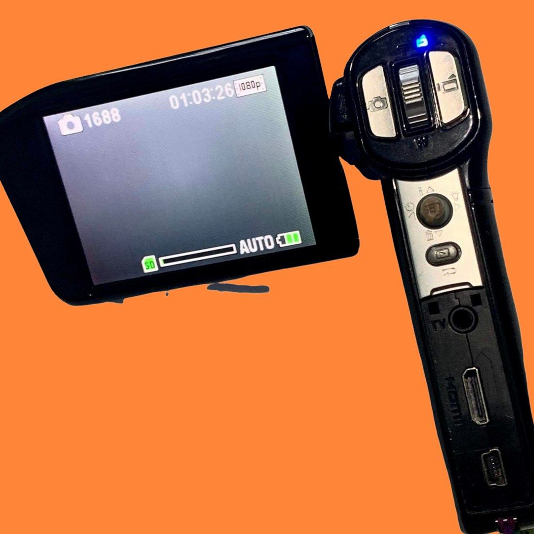 Insignia Video Camera (Black), Photography, Video Cameras on Carousell