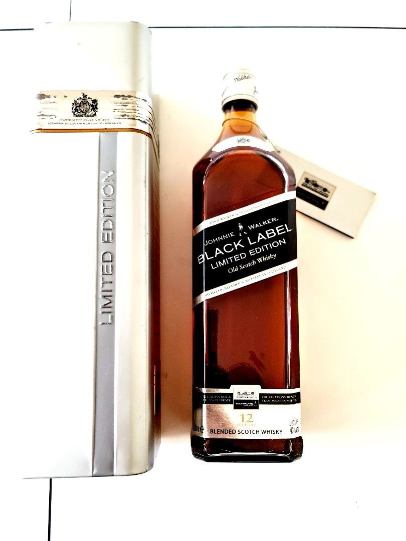 Johnnie Walker Black Label Limited Edition 12 Years Old Blended Scotch ...