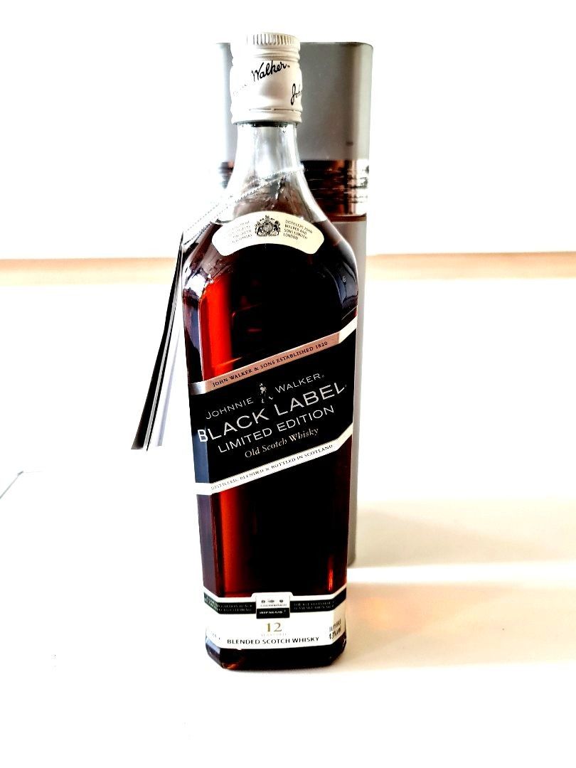 Johnnie Walker Black Label Limited Edition 12 Years Old Blended Scotch ...