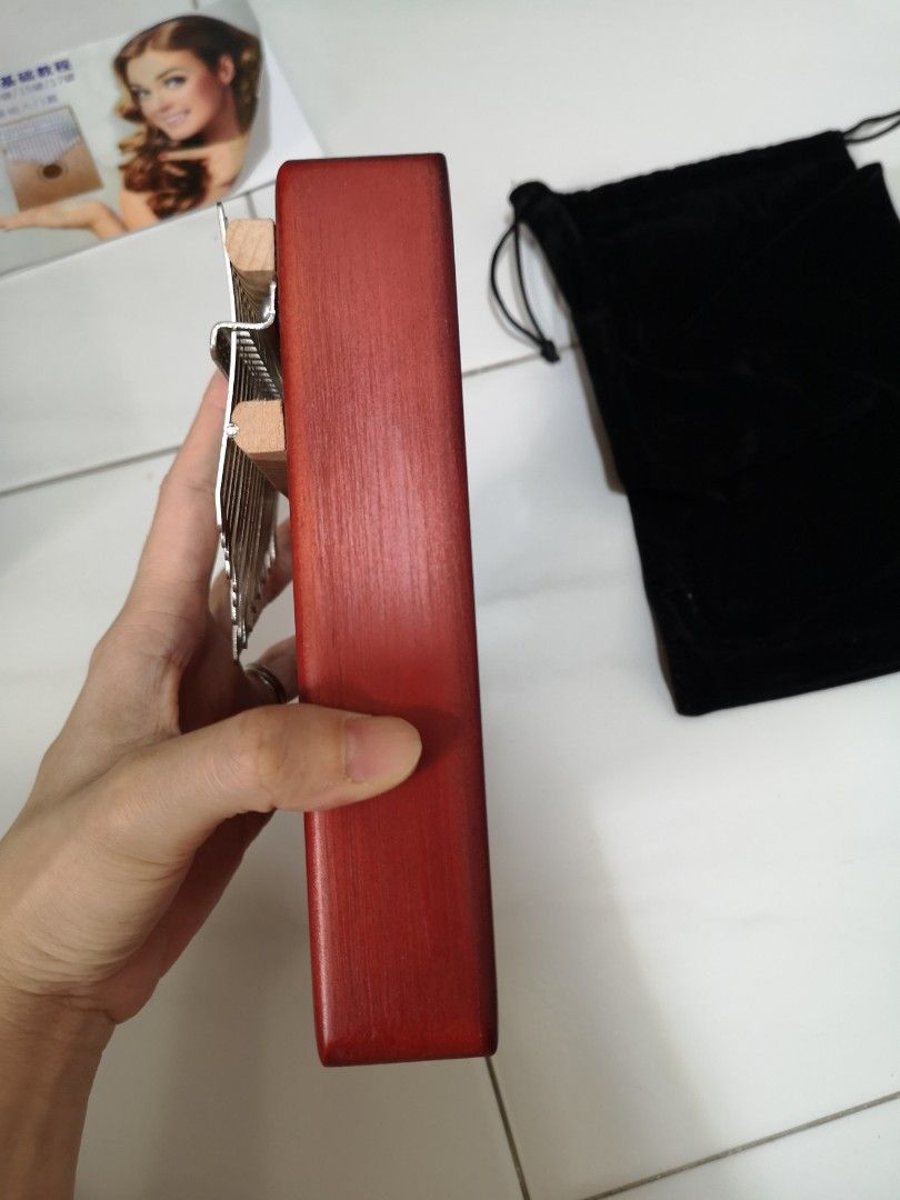 Kalimba 17 keys, Hobbies & Toys, Music & Media, Musical Instruments on Carousell