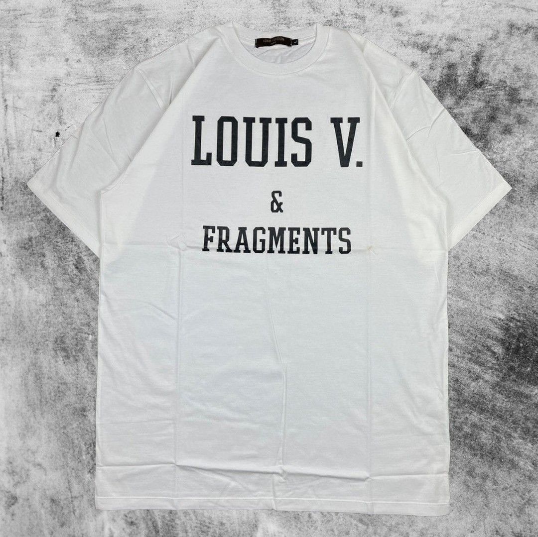 Kaos Louis Vuitton LV & Fragments Putih, Fesyen Pria, Pakaian , Atasan ... Kaos Louis Vuitton LV & Fragments Putih, Fesyen Pria, Pakaian , Atasan ...