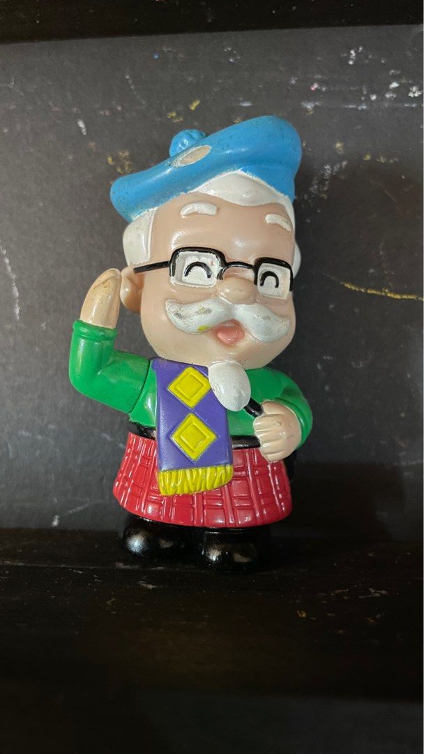KFC Colonel Sander Collection (8 pieces), Hobbies & Toys, Collectibles ...