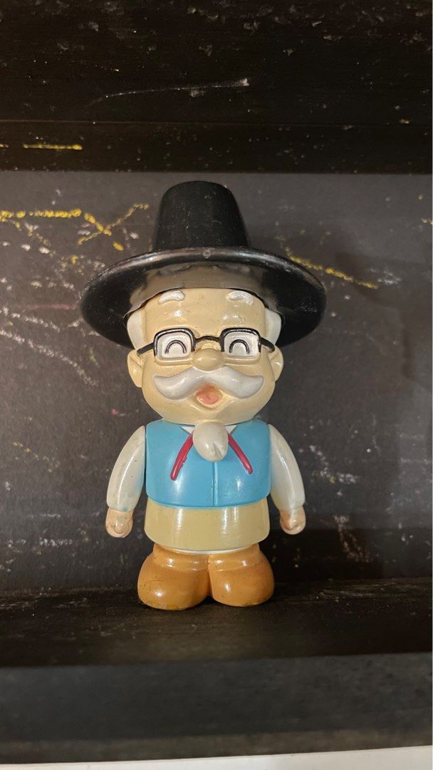 KFC Colonel Sander Collection (8 pieces), Hobbies & Toys, Collectibles ...