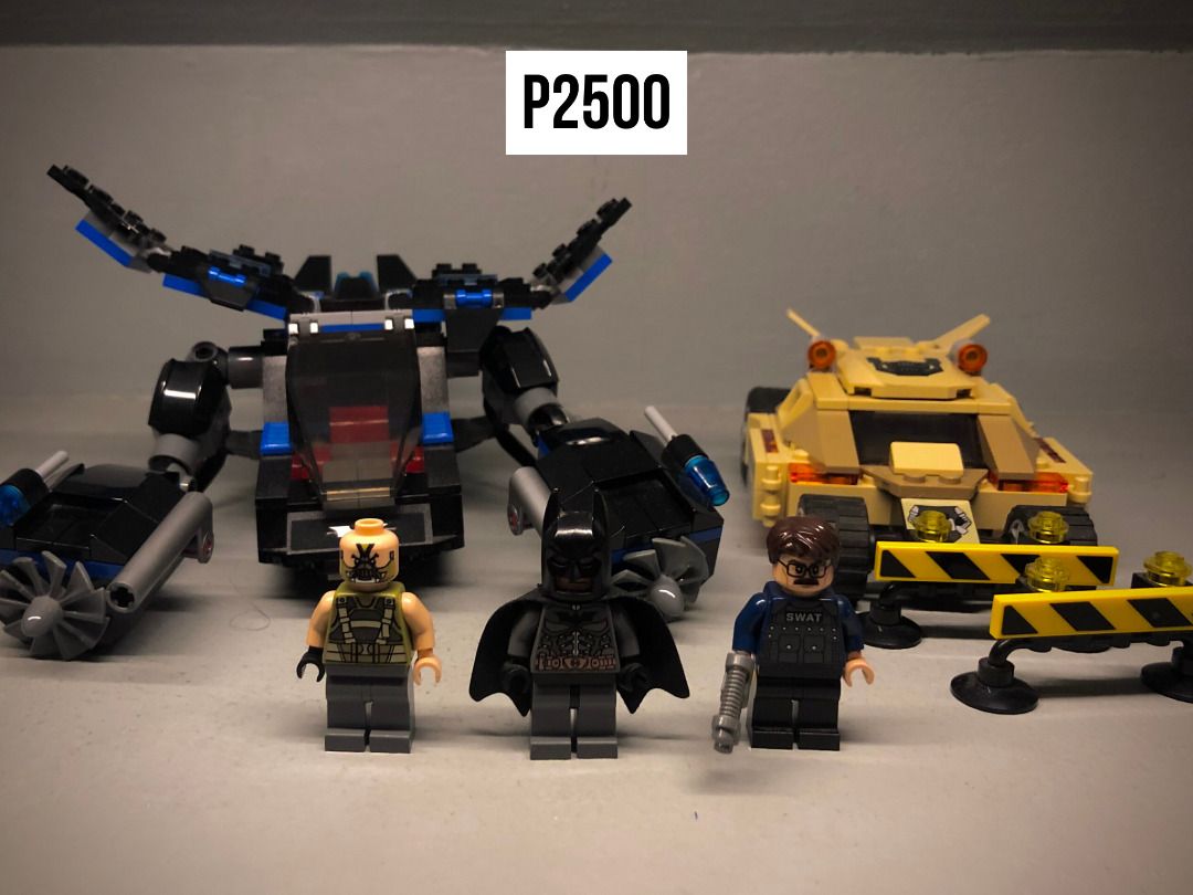 LEGO: The Dark Knight Rises The Bat vs Bane Tumbler Chase Set Loose on ...