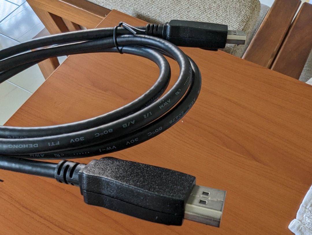 LG Display Port Cable v1.4 | 1.5meter long, Computers & Tech, Parts ...