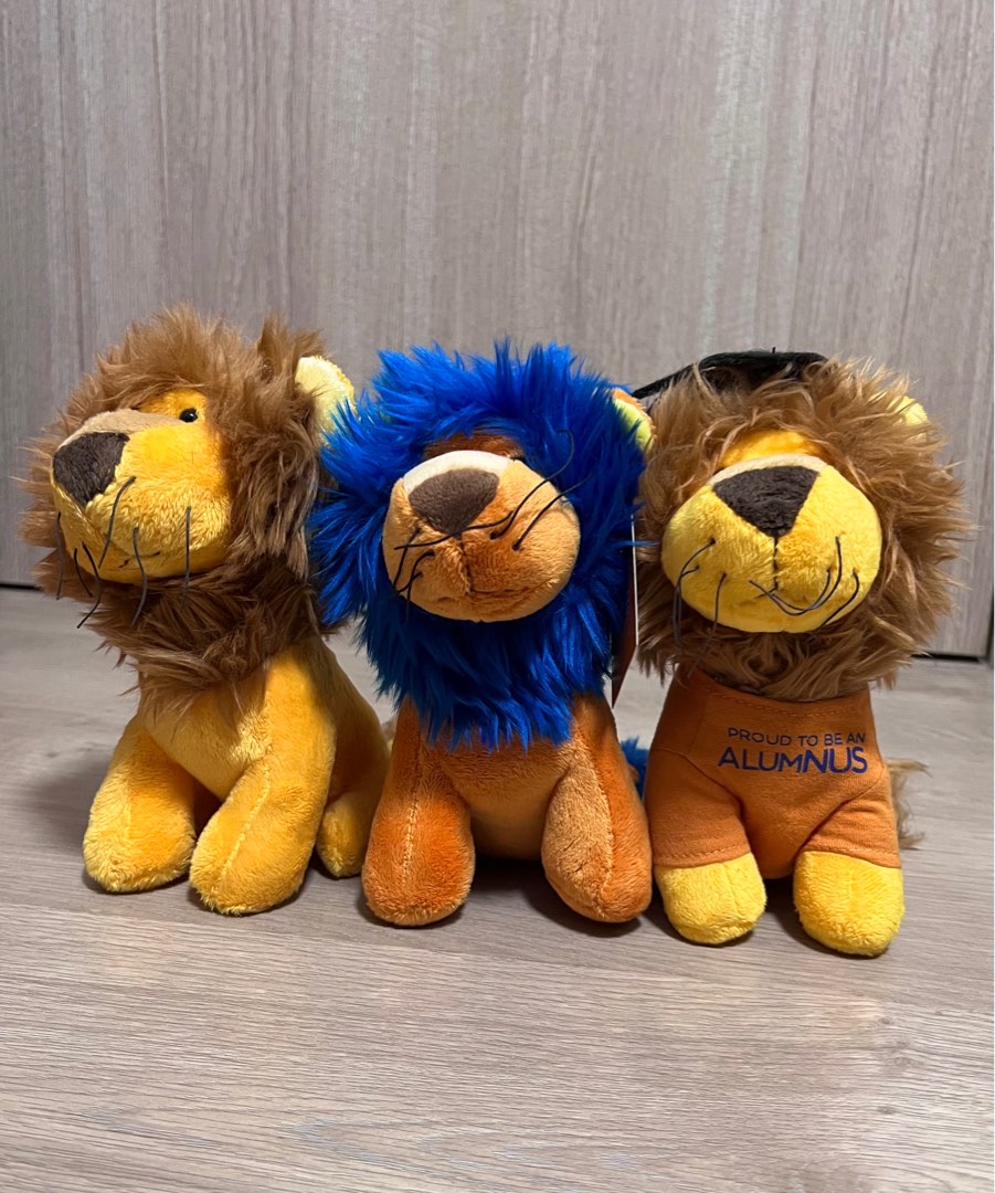 LiNUS NUS graduation lions, Hobbies & Toys, Toys & Games on Carousell