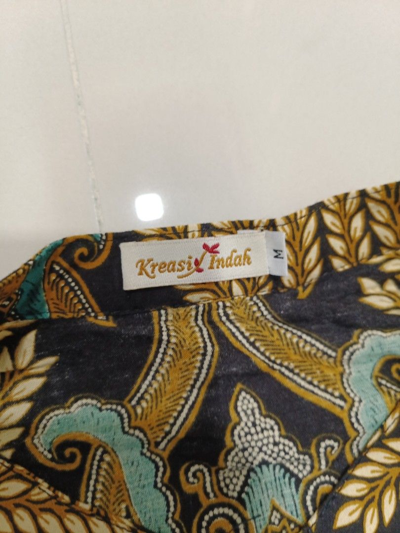 Men Batik Top, Men's Fashion, Muslim Wear, Tops on Carousell