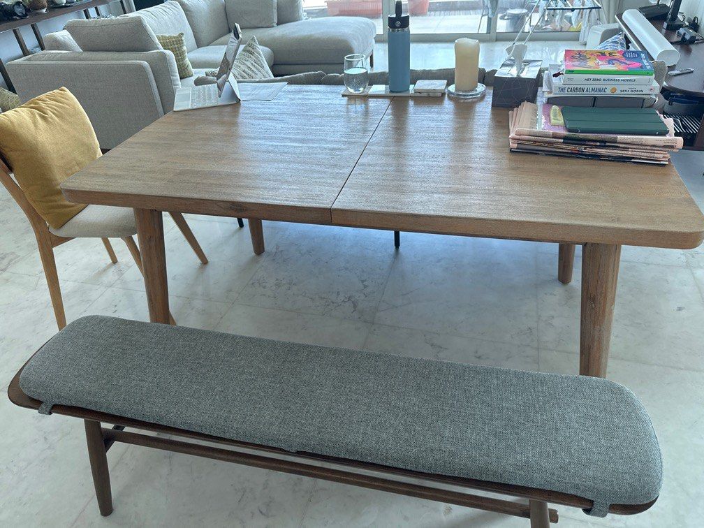 Moving sale-Castlery Seb Extendable dining table, Furniture & Home ...