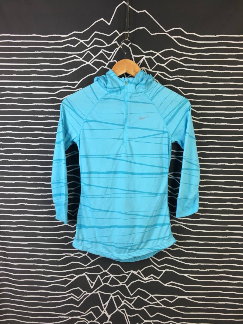 Nike Running Swoosh Logo Dri-Fit Hoodie, Men's Fashion, Tops & Sets ...