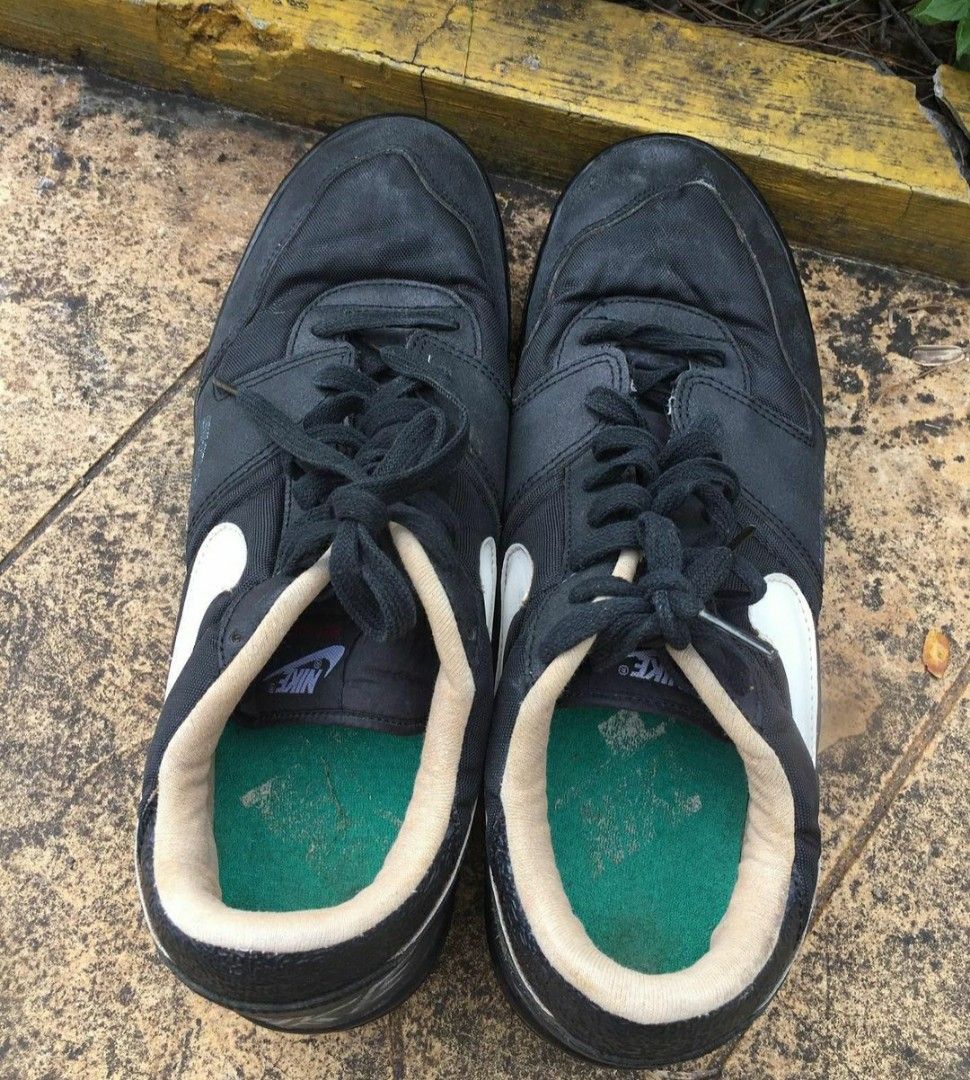 NIKE SHARK VINTAGE 80S, Fesyen Pria, Sepatu , Sneakers di Carousell