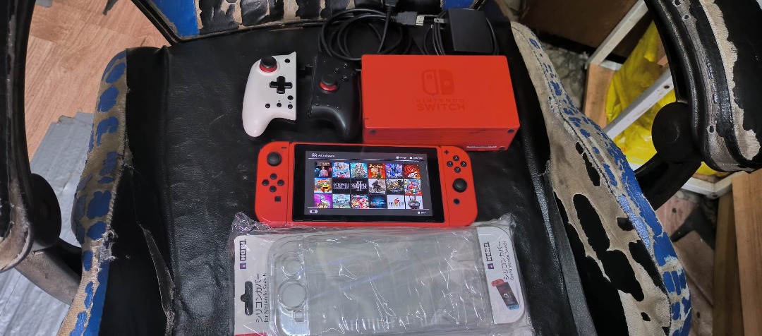 nintendo switch v2 mario red edition jaybee, Video Gaming, Video Game ...