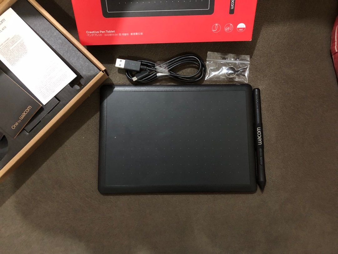 One by Wacom Graphic Drawing Tablet (Complete with box), Computers ...