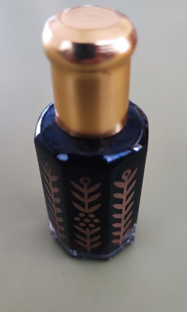 Oud Prachin aged, Beauty & Personal Care, Men's Grooming on Carousell