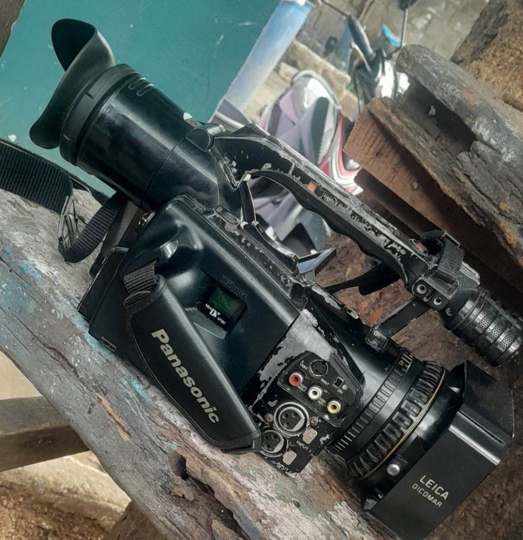 Panasonic AG-DVX100A 3CCD MiniDV Video Camera DVX-100 A, Photography ...