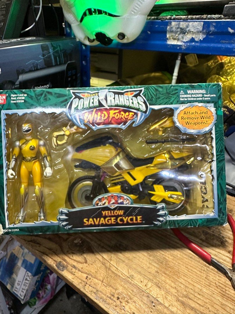 Vintage Power Rangers Wild Force,Yellow Savage Cycle, Hobbies & Toys ...