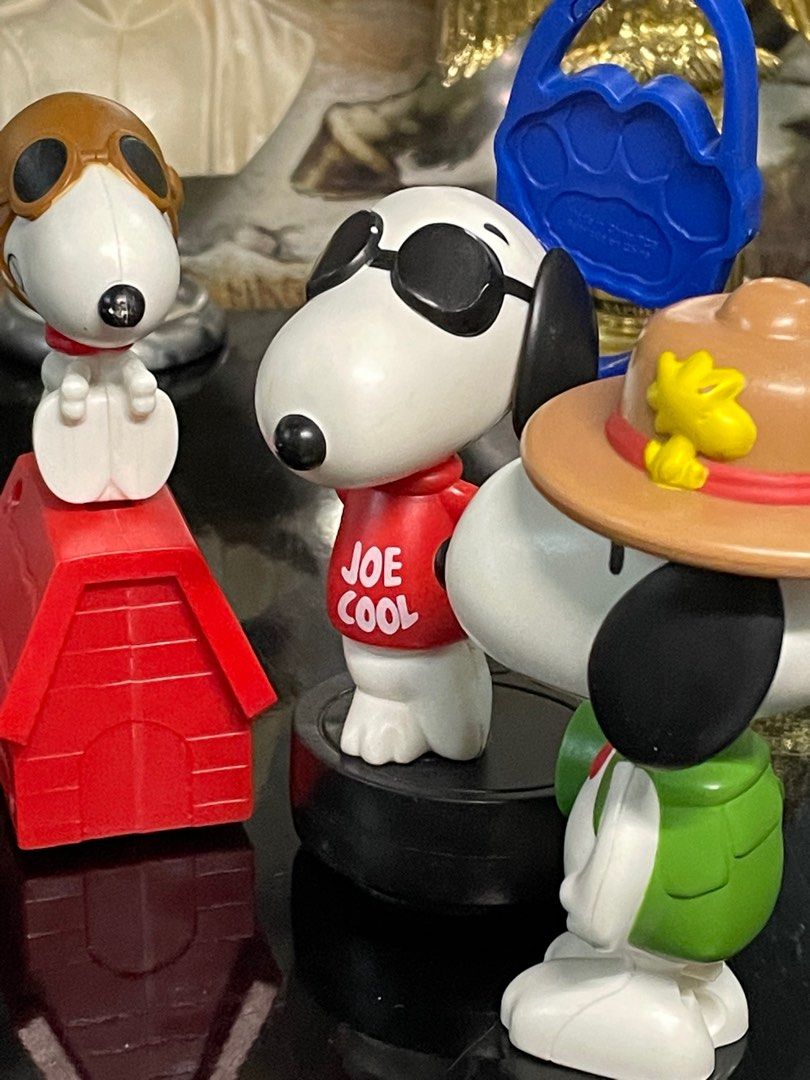 Snoopy Toy Set on Carousell