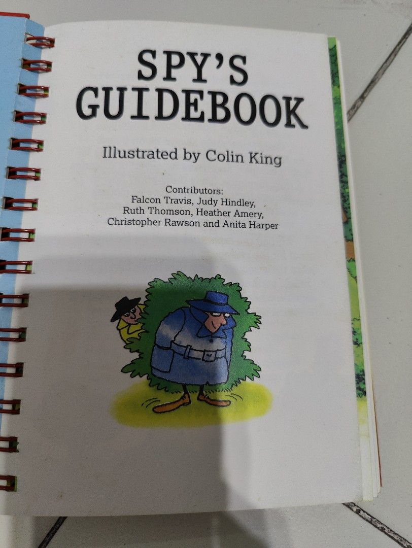 Usborne English story book children spy guide, Hobbies & Toys, Books ...