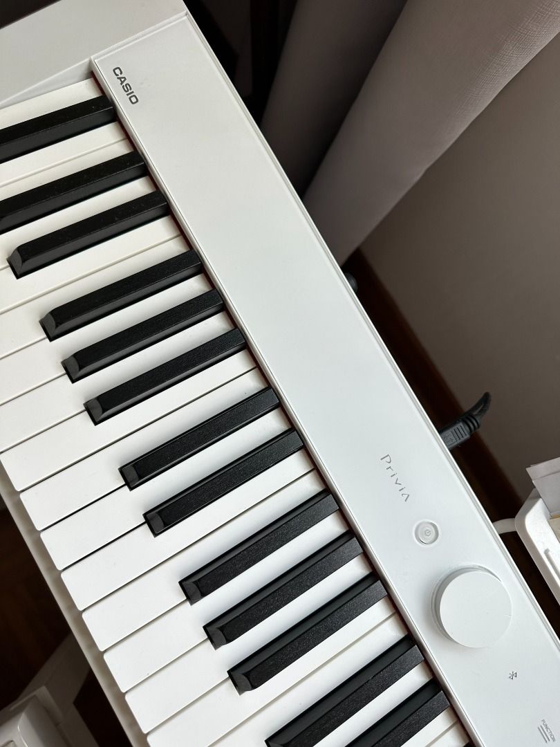 Used Digital Piano - Casio PX-S1000 White with Adjustable Bench ...