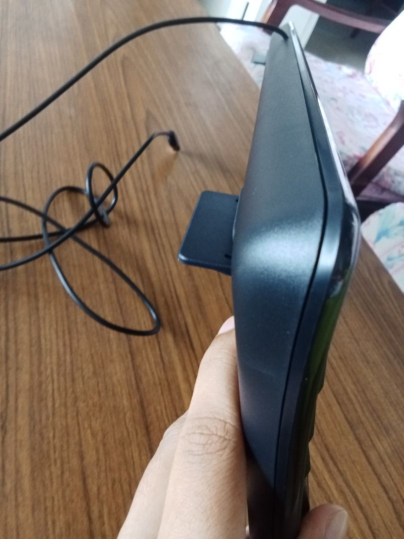 Used once Microsoft 600 wired keyboard with flip stand, Computers & Tech, Parts & Accessories ...