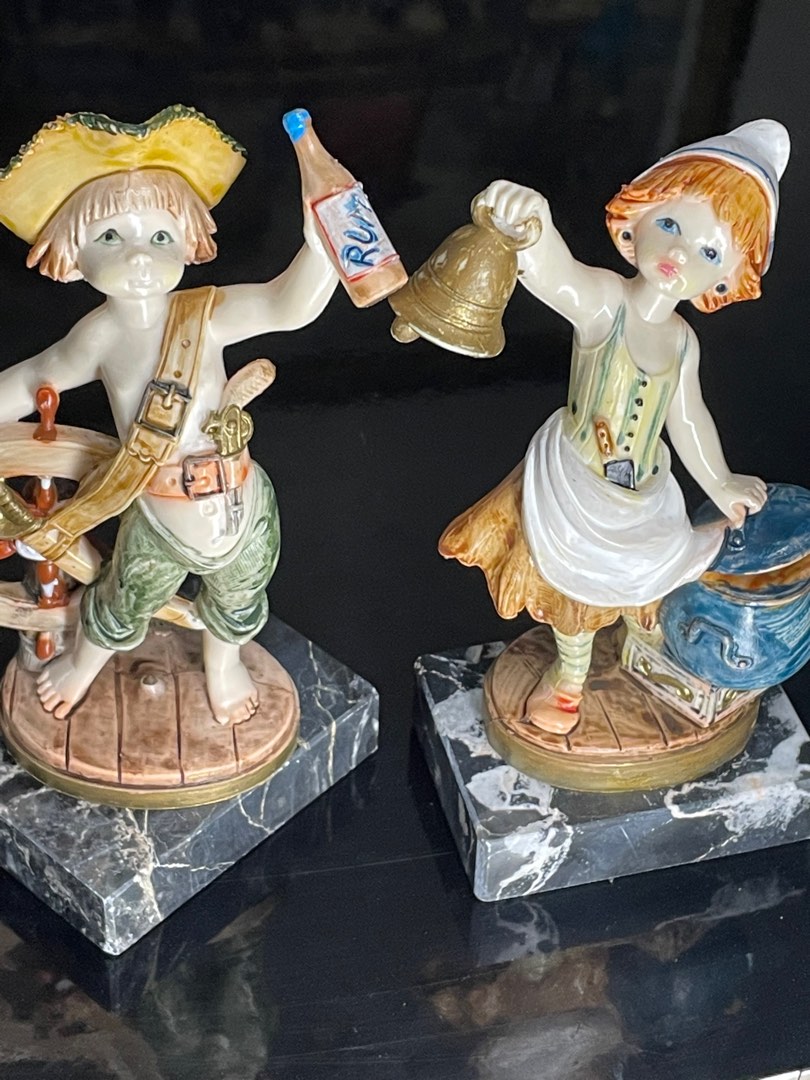 Vintage Depose Italy Figurines. on Carousell