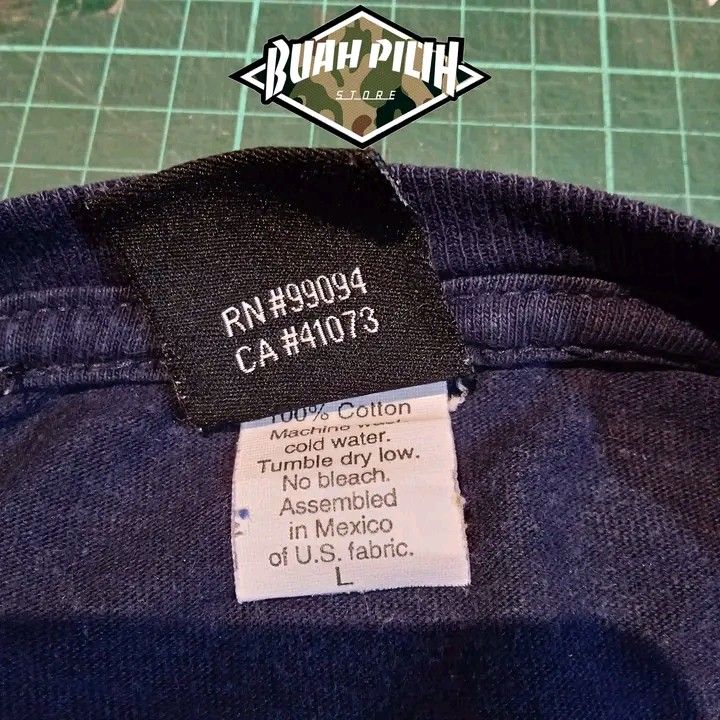 vintage DVS logo tee, Men's Fashion, Tops & Sets, Tshirts & Polo Shirts ...