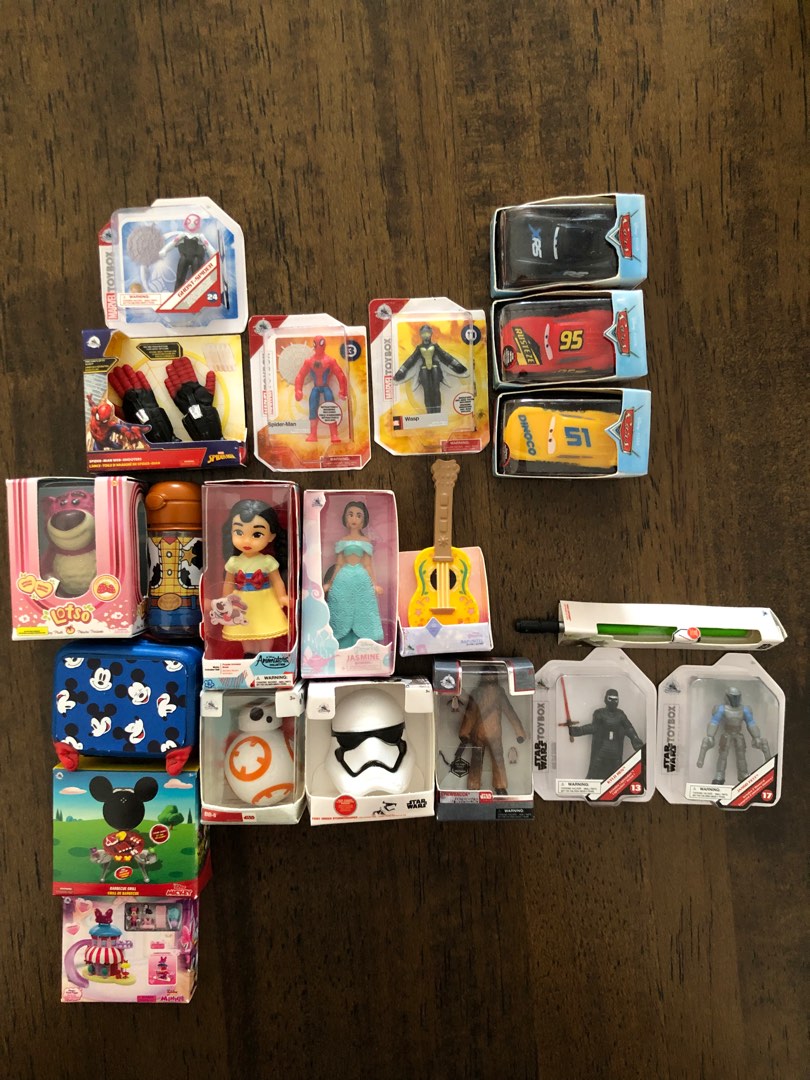 Zuru Mini Brands Disney Series 2 - Marvel, Mickey Mouse, Star Wars ...