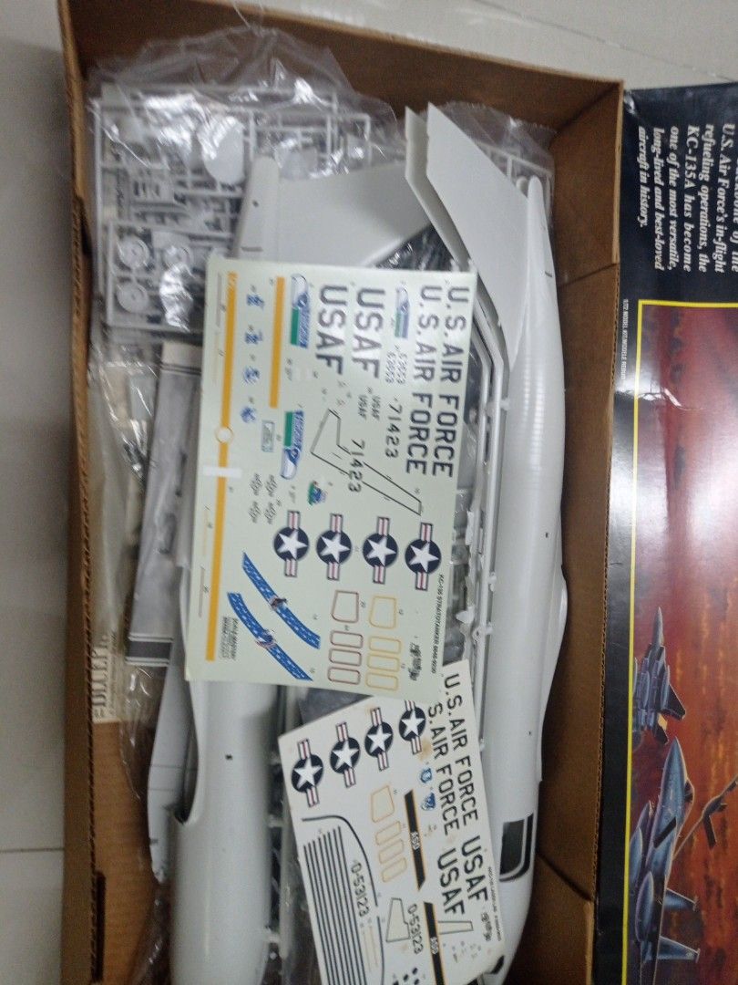 1/72 AMT Jet plane KC135, Hobbies & Toys, Toys & Games on Carousell