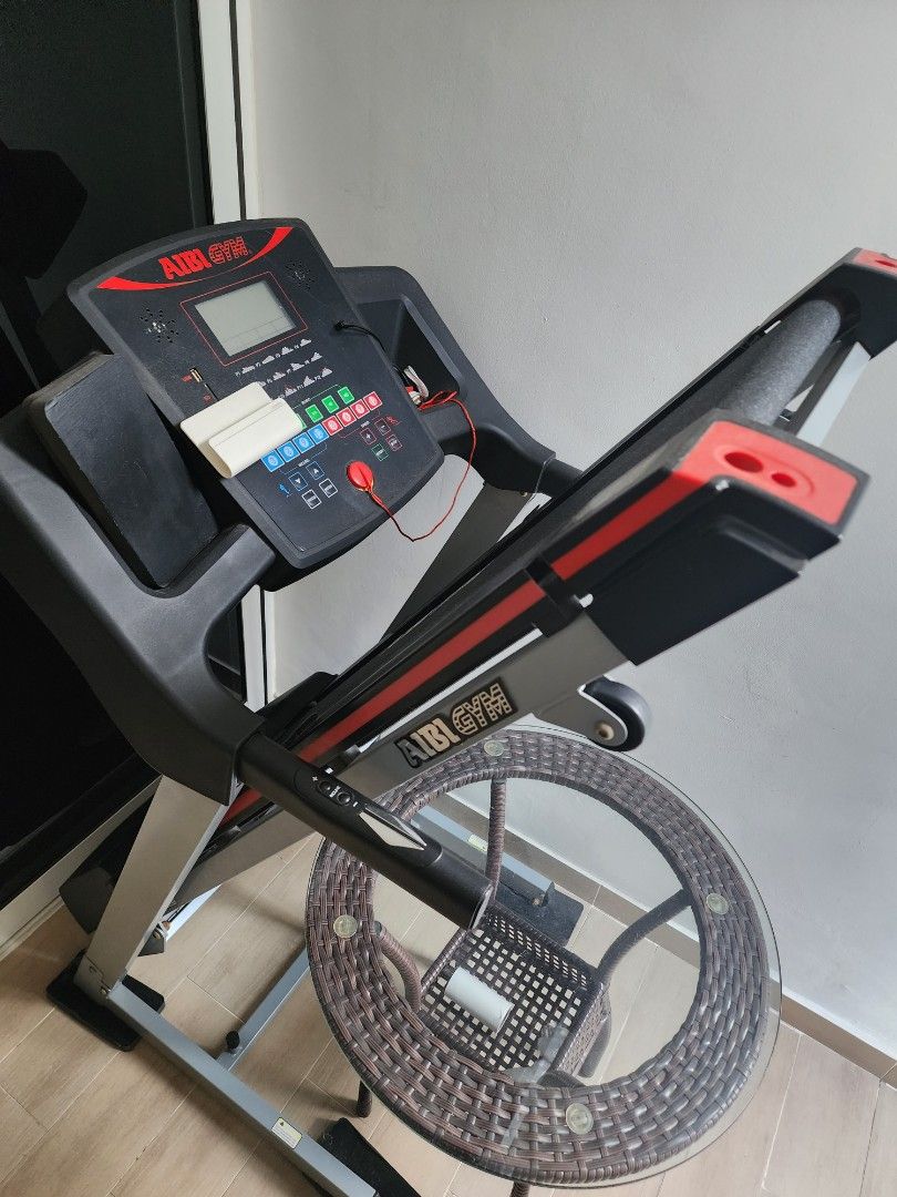 AIBI Treadmill with auto inclination, Sports Equipment, Exercise ...