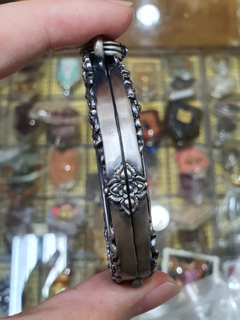 Amulet Frame for Casing, Hobbies & Toys, Memorabilia & Collectibles ...