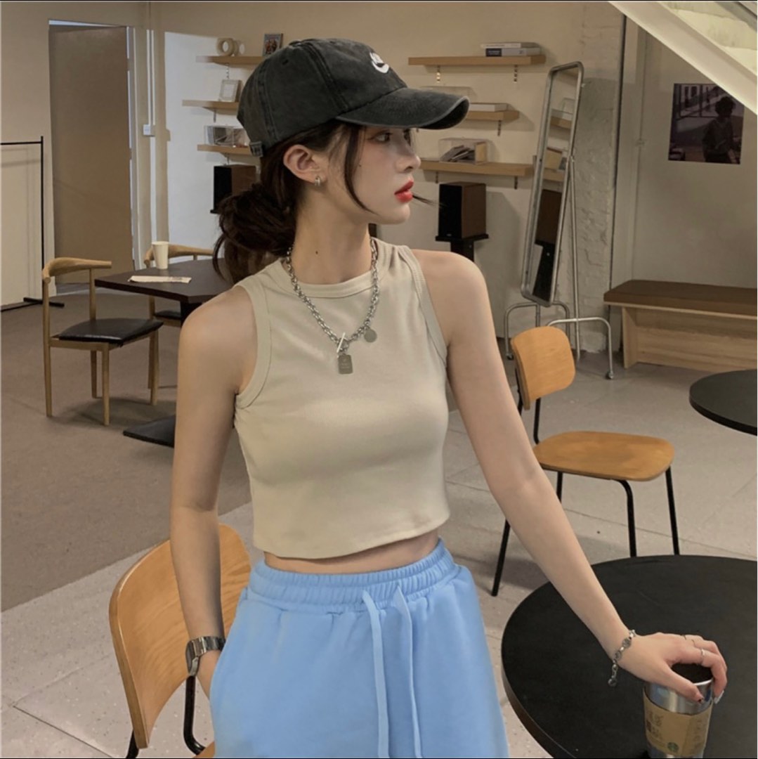 apricot tank top, Women's Fashion, Tops, Sleeveless on Carousell