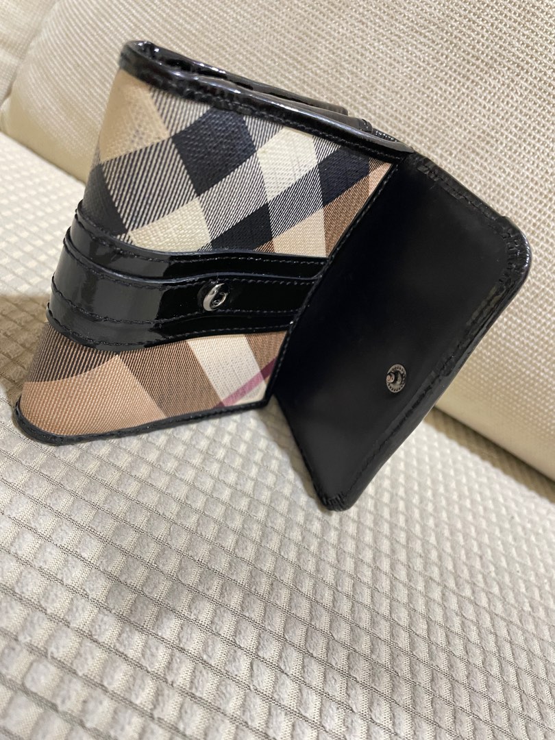AUTHENTIC burberry wallet, Women's Fashion, Bags & Wallets, Wallets ...