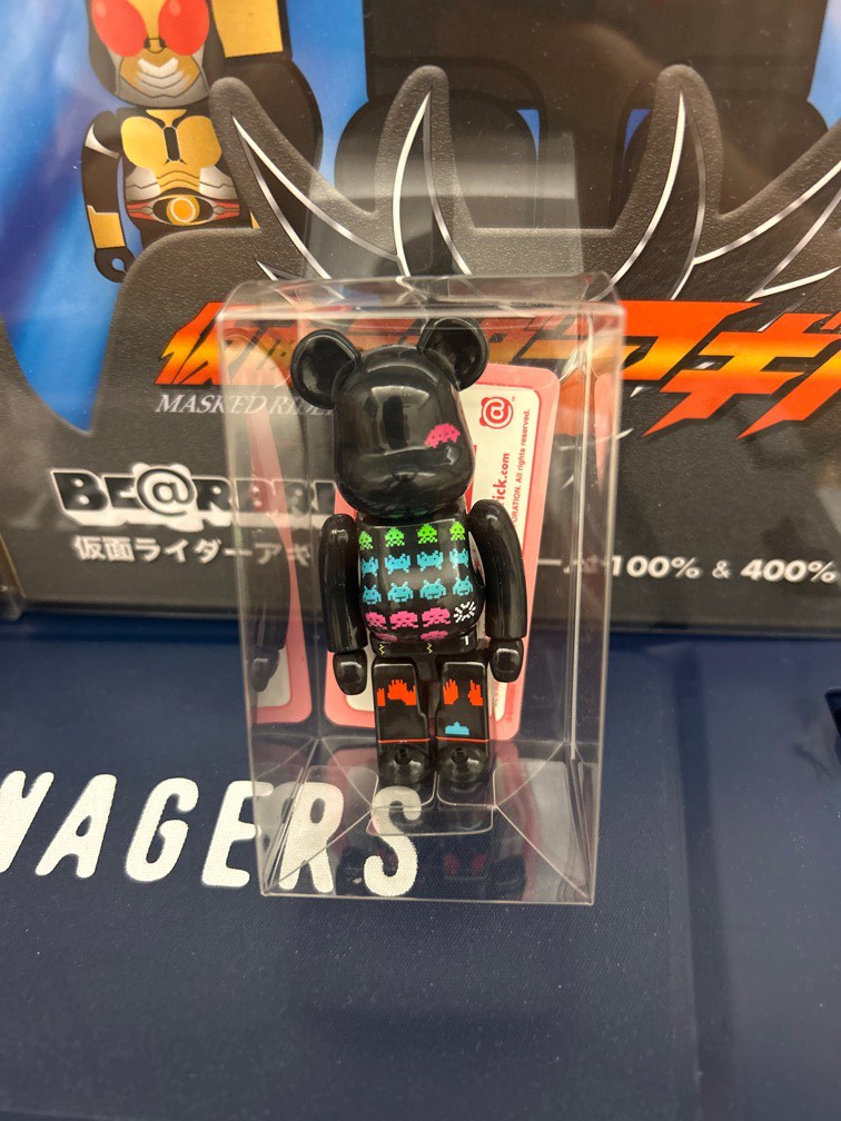 Bearbrick 100% series 37 pattern space invaders not 400% 500%, 興趣及遊戲 ...