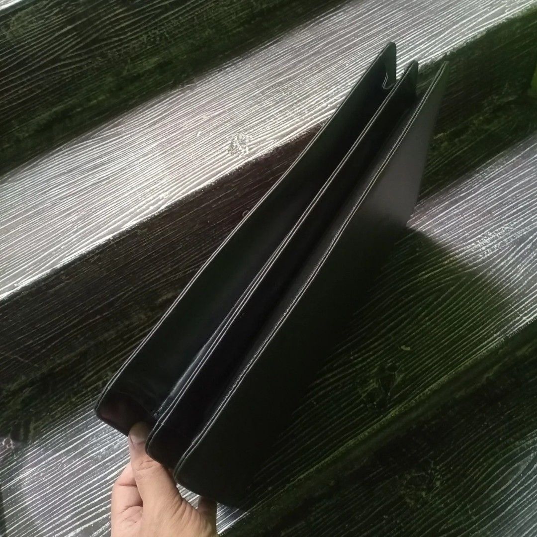 Briefcase vintage ysl laptop bag, Barang Mewah, Tas & Dompet di Carousell