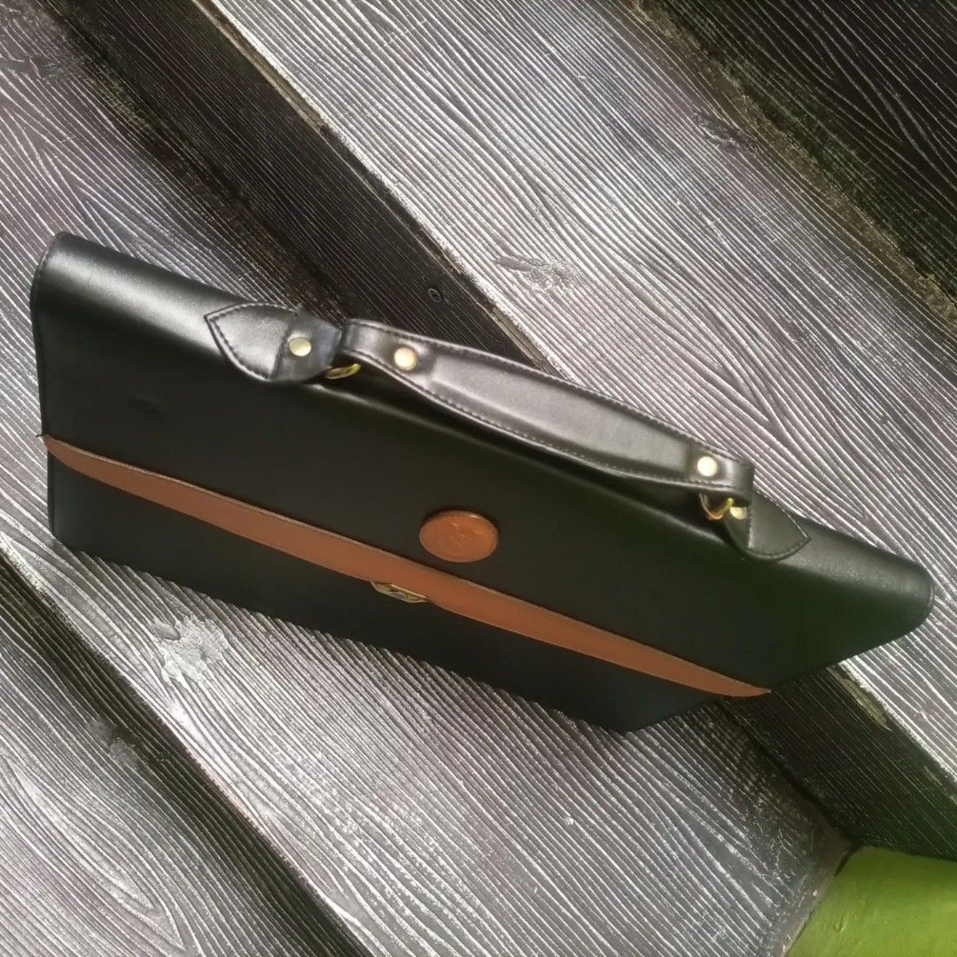 Briefcase vintage ysl laptop bag, Barang Mewah, Tas & Dompet di Carousell