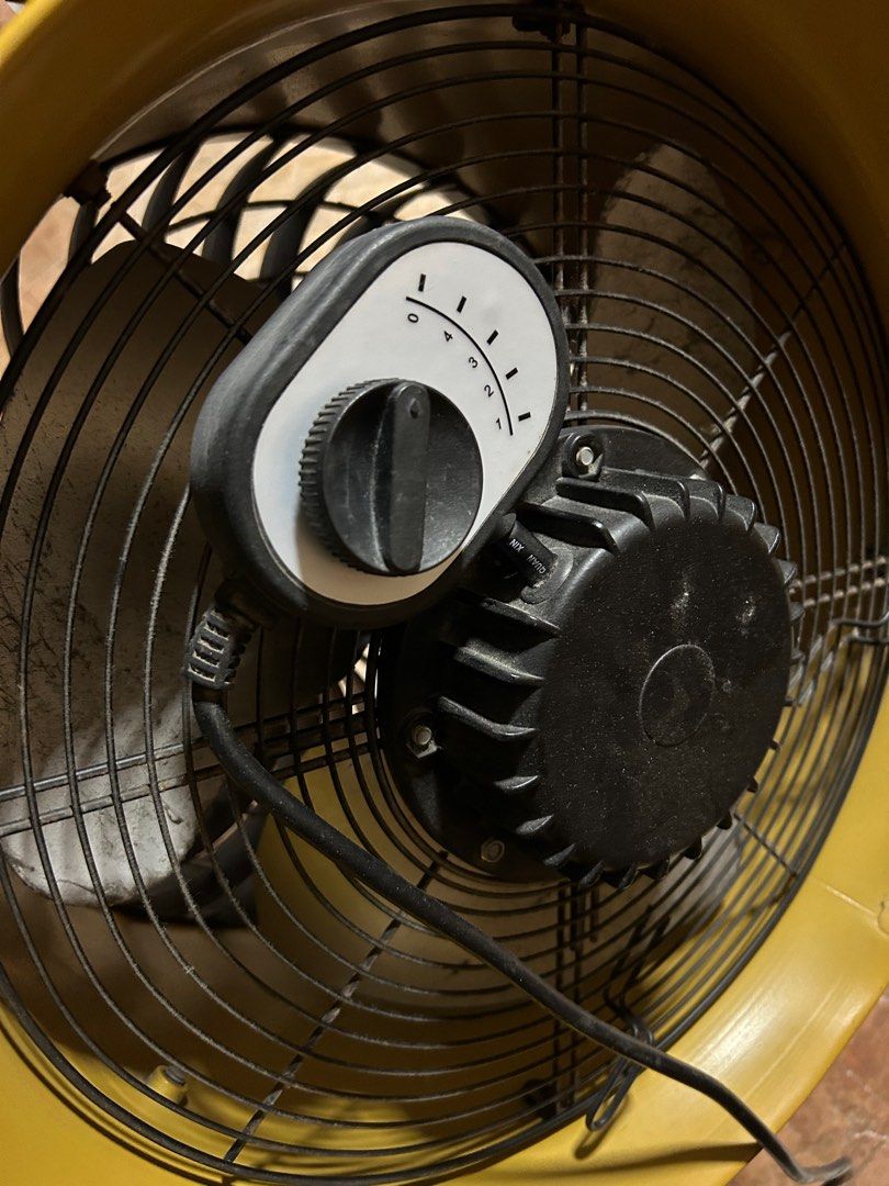 CAT Caterpillar Fan, TV & Home Appliances, Other Home Appliances on ...