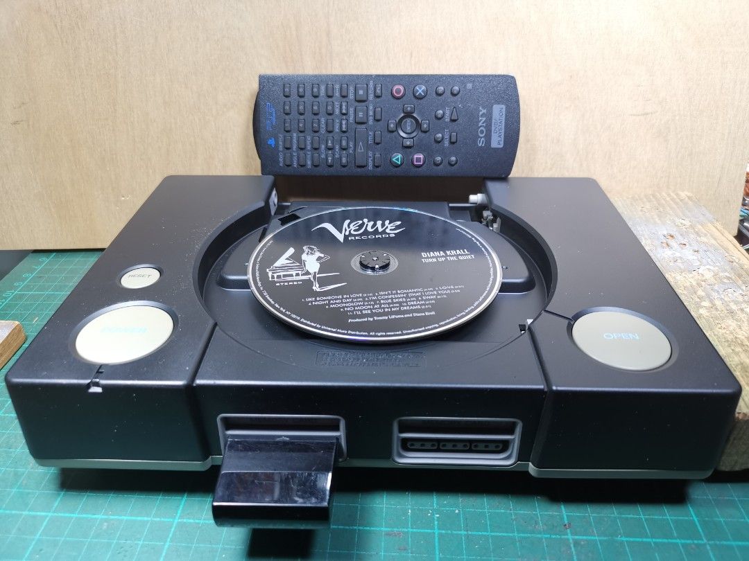 CD player from a modified PS1 with Remote Control, 音響器材, 其他音響配件及設備 ...