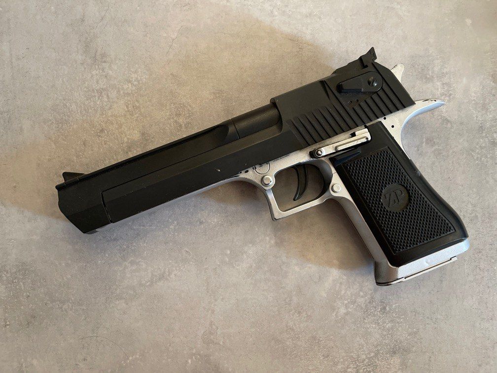 Desert Eagle Toy Gun, Hobbies & Toys, Toys & Games on Carousell