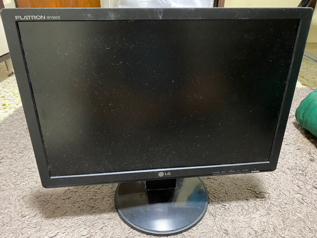 FLATRON W1942S, Computers & Tech, Desktops on Carousell