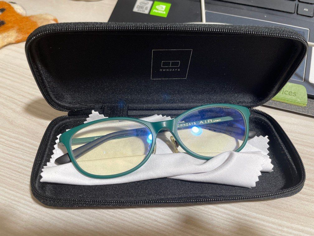 Green Owndays PC specs, Women's Fashion, Watches & Accessories ...