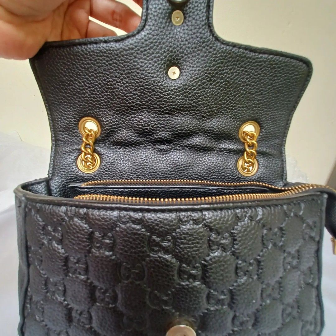 G.ucci Controllato made in italy, Barang Mewah, Tas & Dompet di Carousell