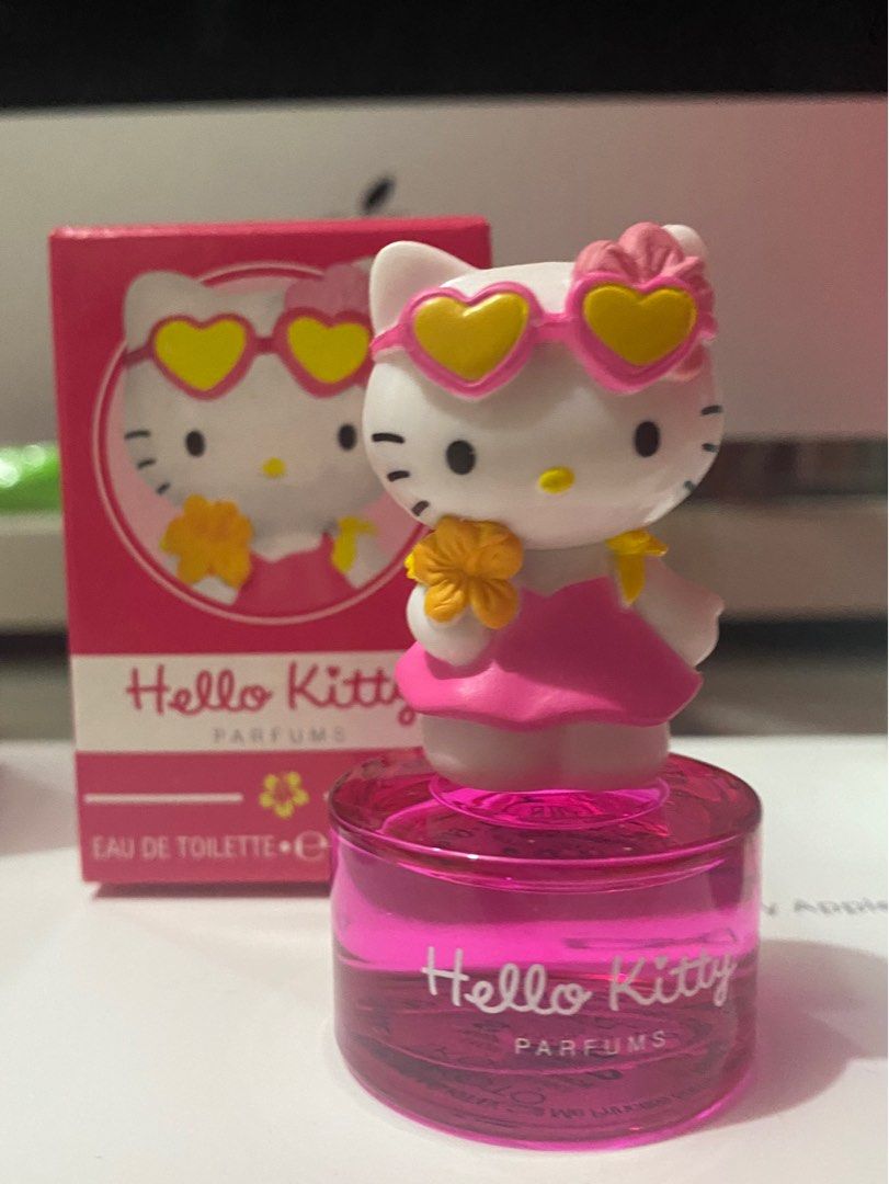 Hello kitty perfume set., 美容＆化妝品, 健康及美容 - 香水＆香體噴霧 - Carousell
