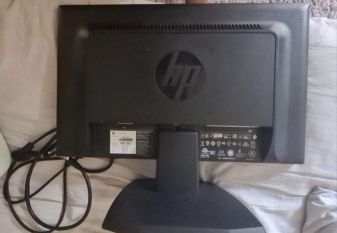 HP V194 Monitor, Computers & Tech, Desktops on Carousell
