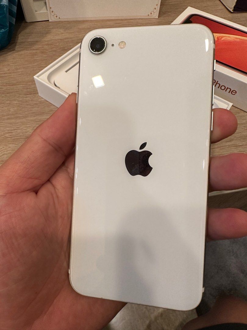 iPhone SE White 128GB-ITP, Mobile Phones & Gadgets, Mobile Phones ...
