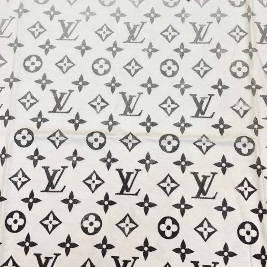 Kaos Louis Vuitton LV Full Print Gradient Putih, Fesyen Pria, Pakaian ... Kaos Louis Vuitton LV Full Print Gradient Putih, Fesyen Pria, Pakaian ...