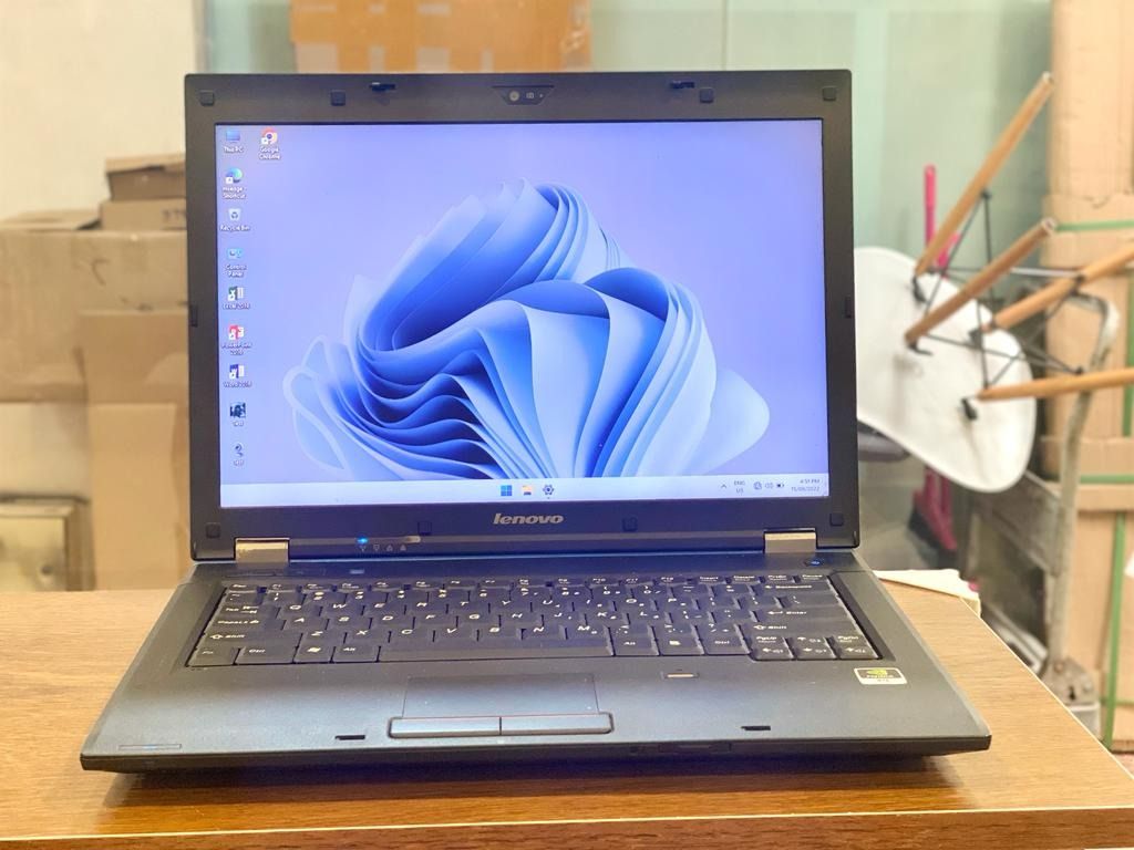 Lenovo i7 SSD Laptop - 4GB RAM - 128GB - Fast Boot Up - Windows 11 + MS ...