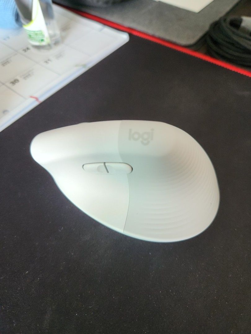 Logitech Lift mouse, Computers & Tech, Parts & Accessories, Mouse ...